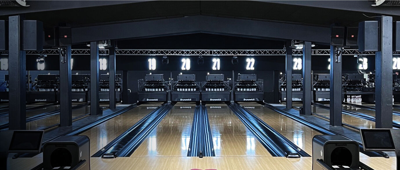 Certified Pinsetter Training | Brunswick Bowling